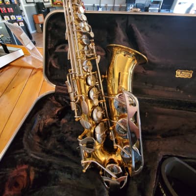 Conn 20M Alto Saxophone 70s Lacquer Brass | Reverb
