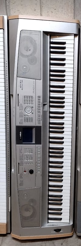 Yamaha DGX 505 Keyboard 04 - Grey | Reverb