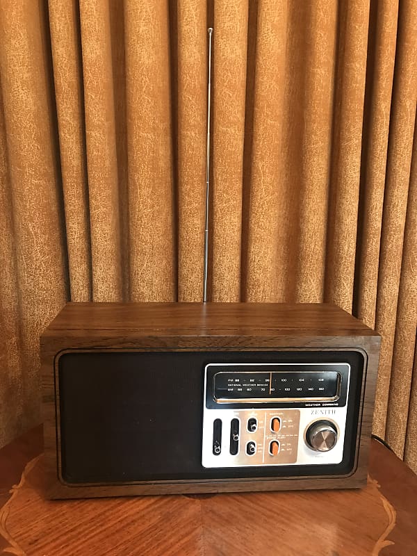 Zenith R425 Solid State AM/FM/National Weather Table Top | Reverb