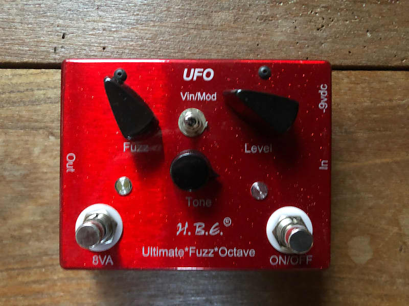 HomeBrew Electronics UFO Ultimate Fuzz Octave - Red | Reverb Czechia