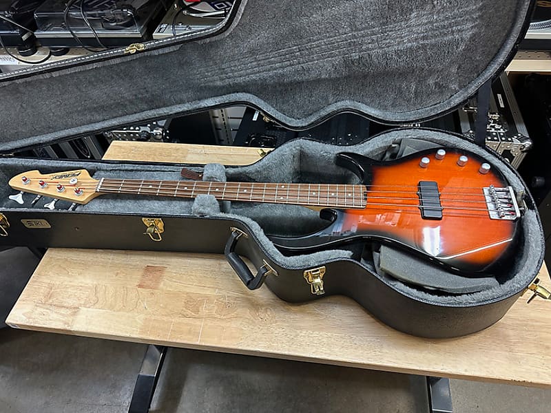 Peavey Fury II Bass Guitar 90s | Reverb