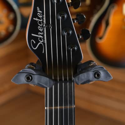 Schecter R66 Traditional Bad Boy Satin Black | Reverb Deutschland