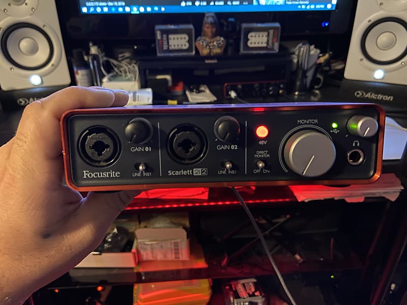 Focusrite Scarlett 2i2 1st Gen. | Reverb