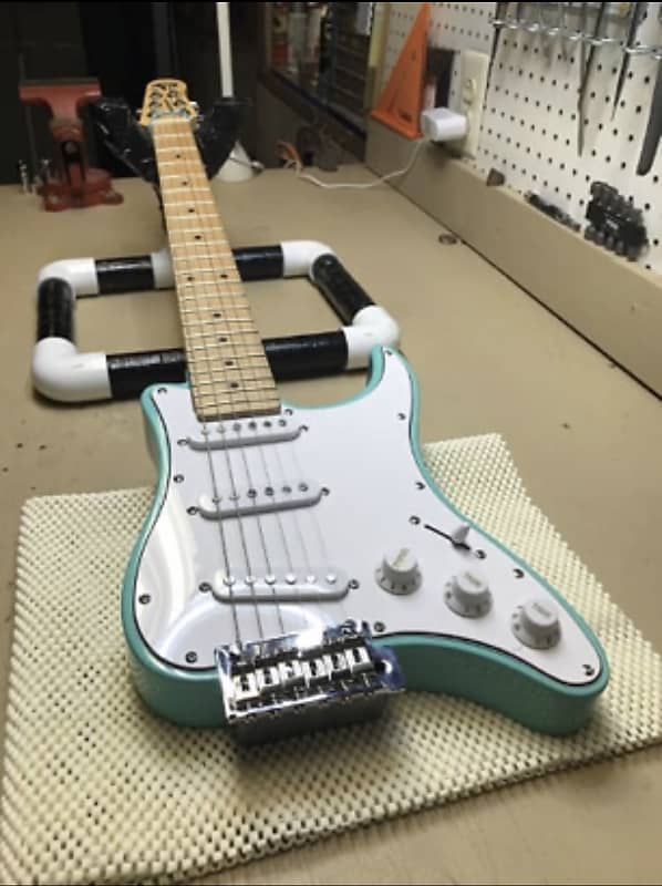 Traveler TCD-SFG Travelcaster Deluxe Surf Green | Reverb