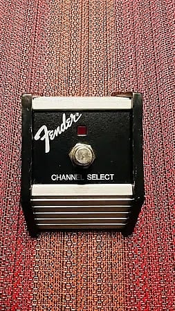 Fender 1 Button Footswitch Black / .silver - Fender | Reverb
