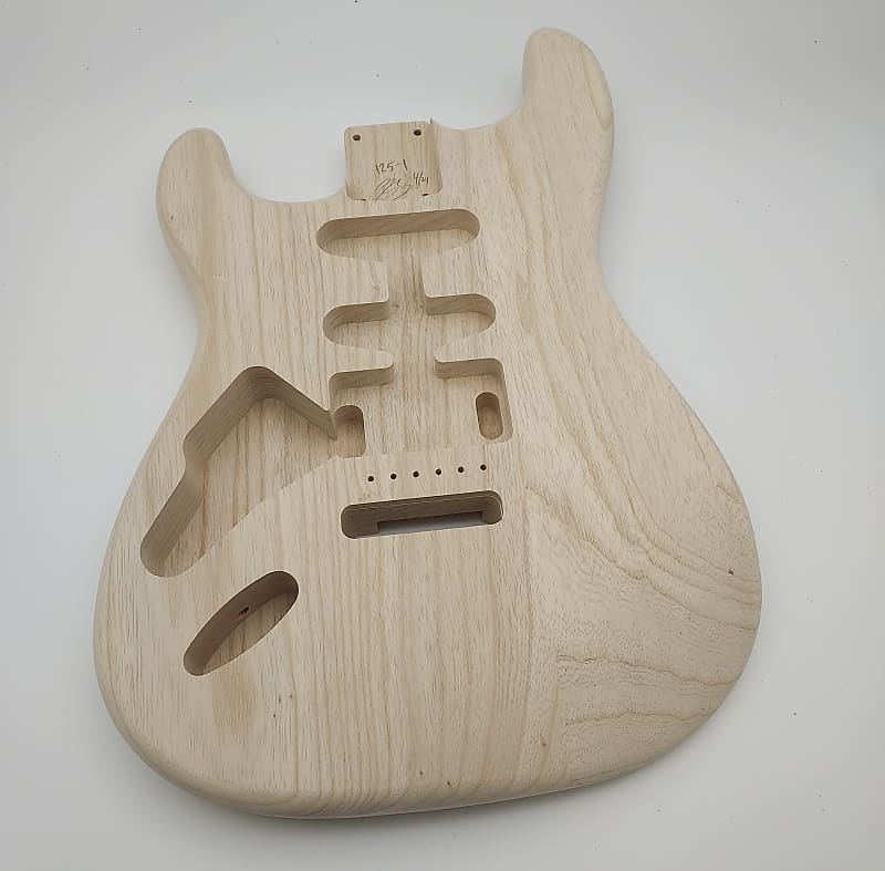 3lbs 6oz BloomDoom Nitro Lacquer Aged Relic Swamp Ash HSS | Reverb