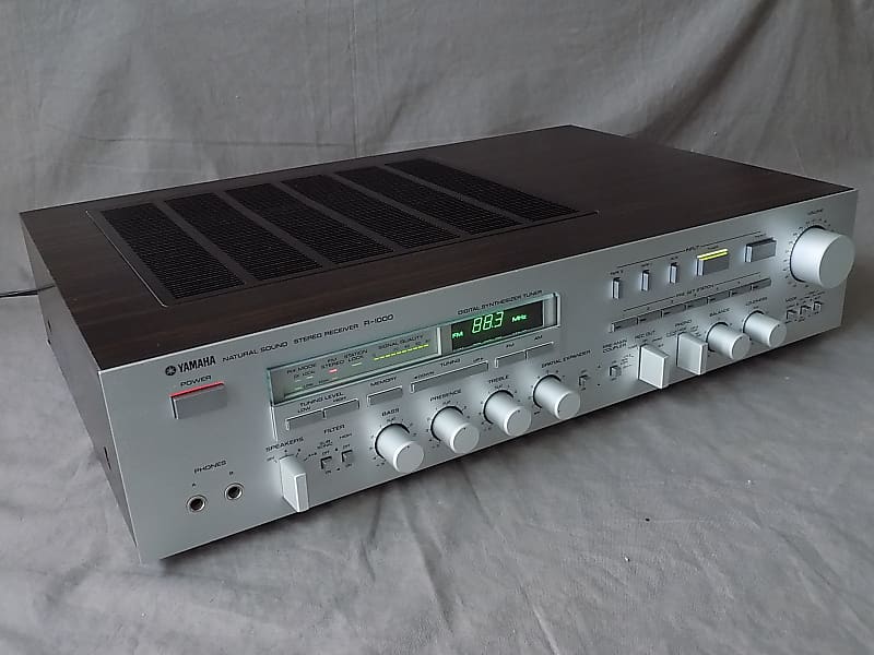 Yamaha R-1000 AM/FM Stereo Receiver 100wpc | Reverb
