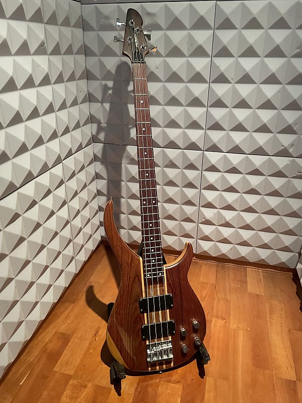 Peavey Zephyr C4 Satin Natural Bass - Satin Natural | Reverb