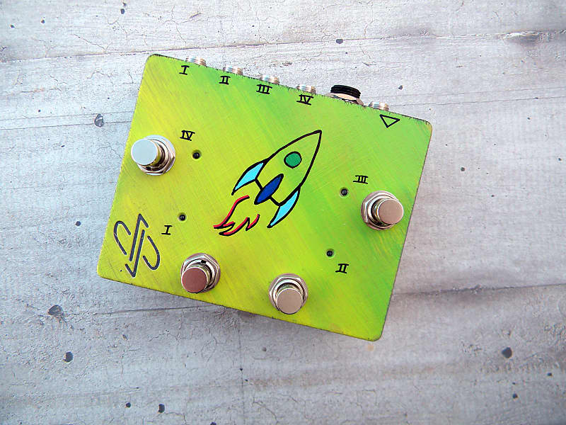 dpFX Pedals - 4-way Buffered Splitter-Switcher (active) | Reverb