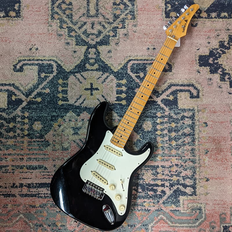 Samick - SVE 130 BK | Reverb