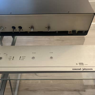 Conrad Johnson PV2 Vaccum Tube PreAmp Stereo | Reverb