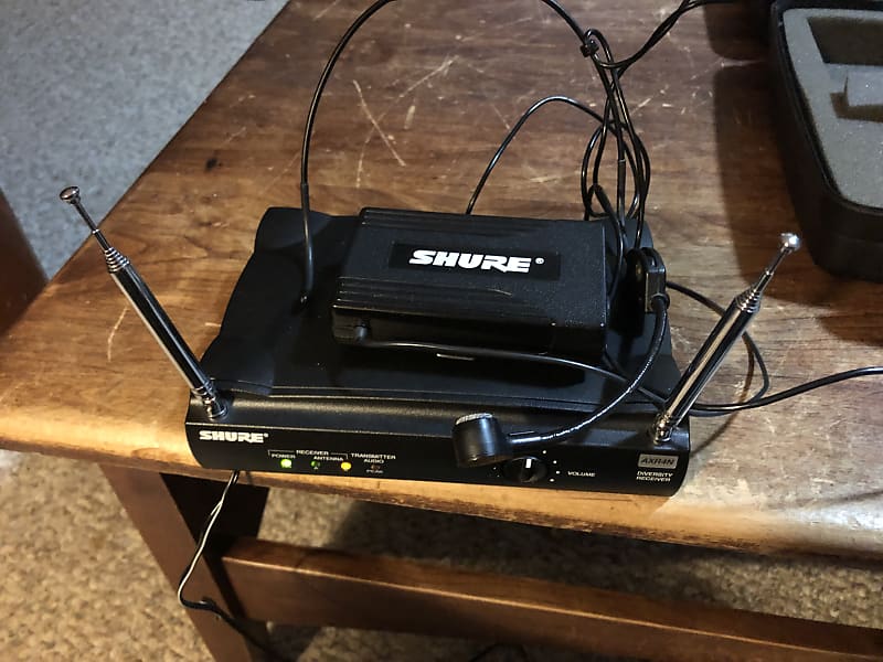 Shure Diversity Guitarist and Mic Wireless System | Reverb