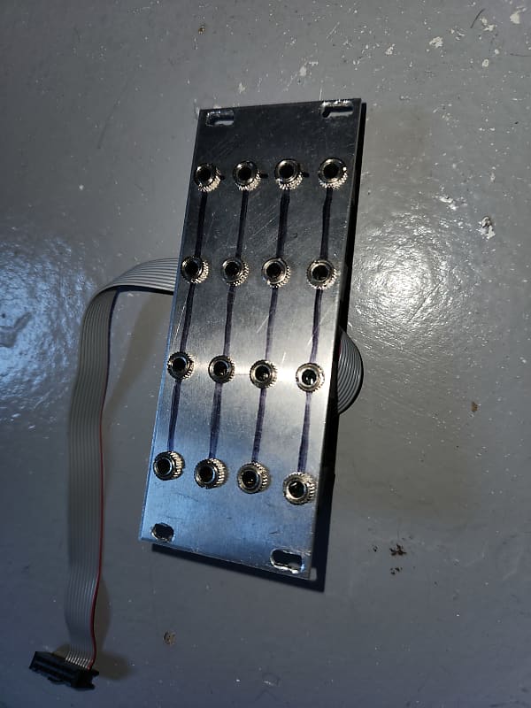 Barton Musical Circuits Mult Mega Eurorack Buffered Mult Reverb