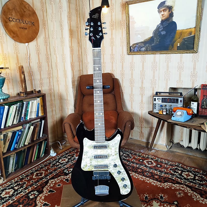 Aelita USSR Vintage Soviet Electric Guitar 335 Jaguar Strat | Reverb