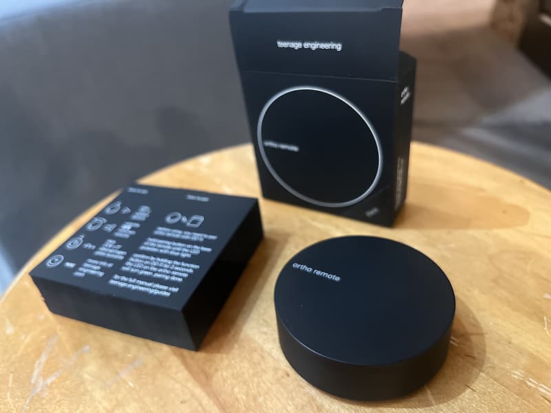 Teenage Engineering Ortho Remote - BLE MIDI + play/level | Reverb