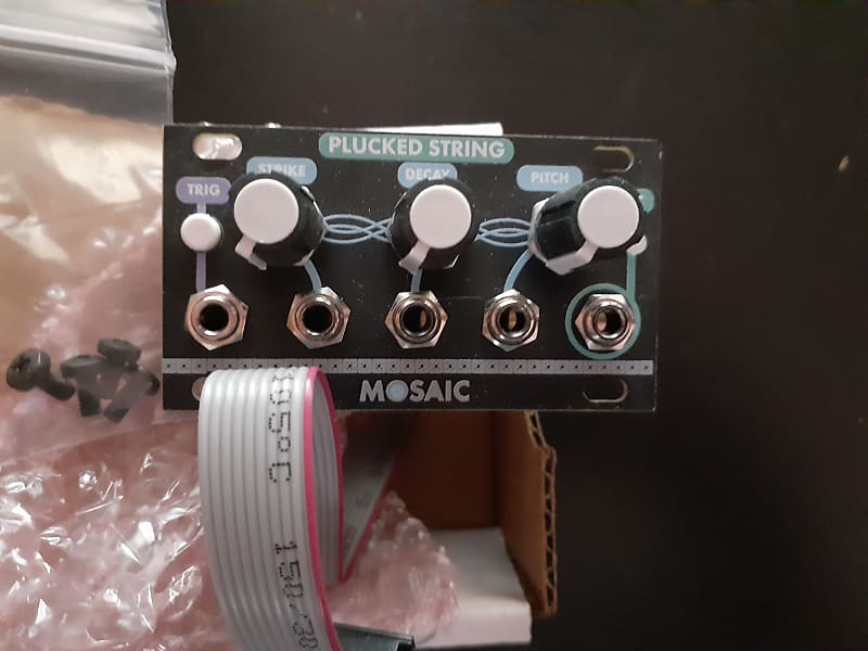 Mosaic Plucked String | Reverb