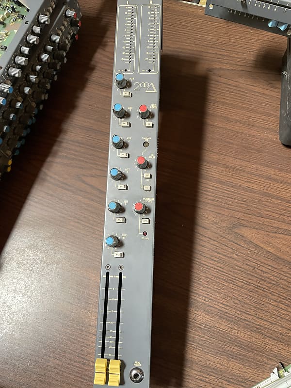 Soundcraft Delta 200 master section D204 | Reverb Australia