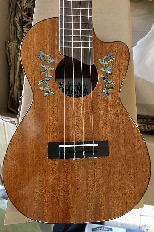 Ohana CK-60 CG vollmassiv Magony mit Cutaway | Reverb