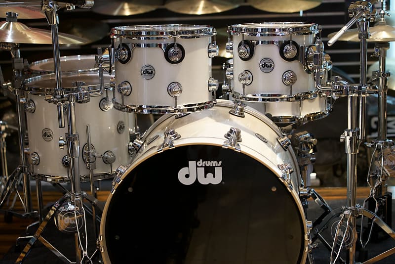 DW Collector’s 6-Piece Drum Set in Arctic White | Reverb