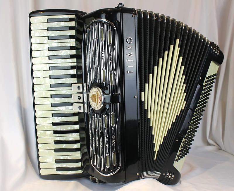 6402 - Titano Tube Chamber Piano Accordion LM 41 120 | Reverb Canada