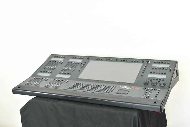 Jands Vista L5 Lighting Control Console with 16-Universe | Reverb