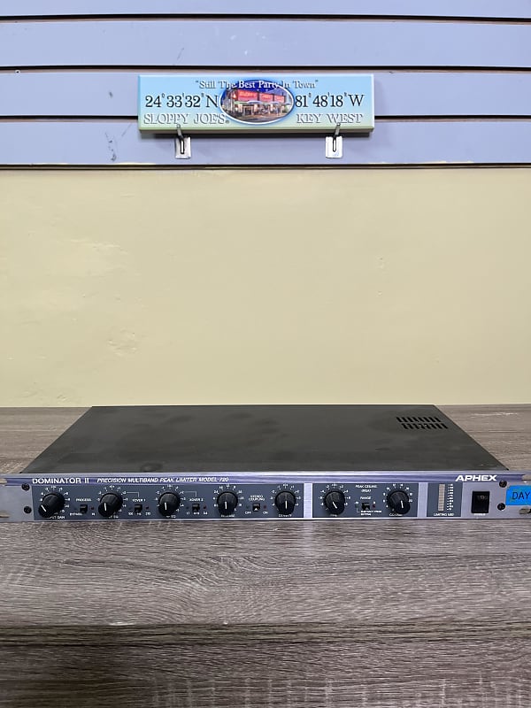 Aphex Dominator 11 Precision Multiband Peak Limiter Model 720 | Reverb