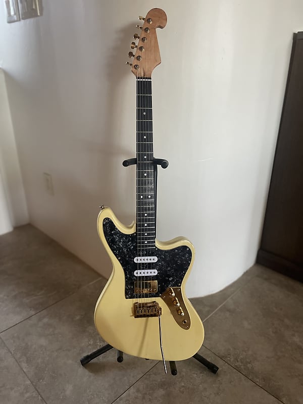 Partscaster Offset (Jazzmaster/Jaguar) Style - Yellow | Reverb