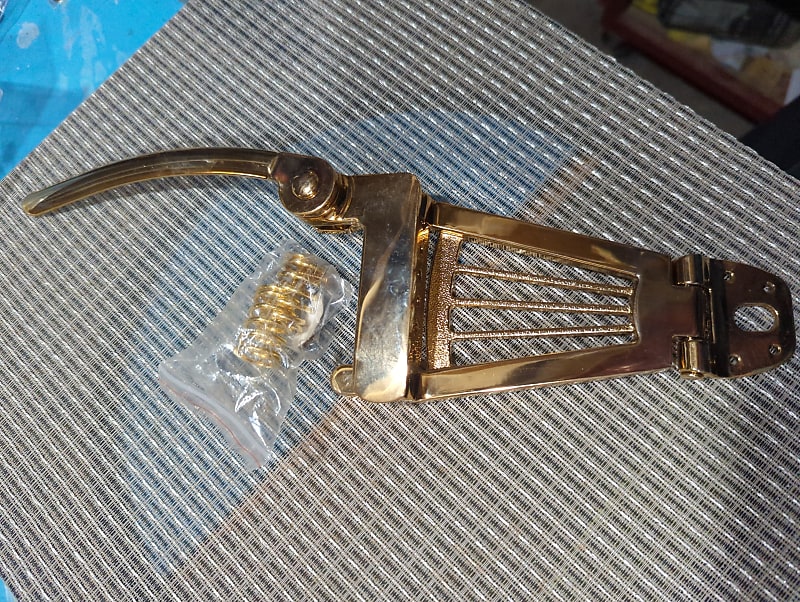 GFS Xtrem Floating Tailpiece Vibrato 2000s - Gold | Reverb