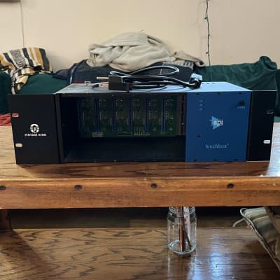 API 500-6B 6-slot 500 Series Lunchbox Bundle with Radial | Reverb