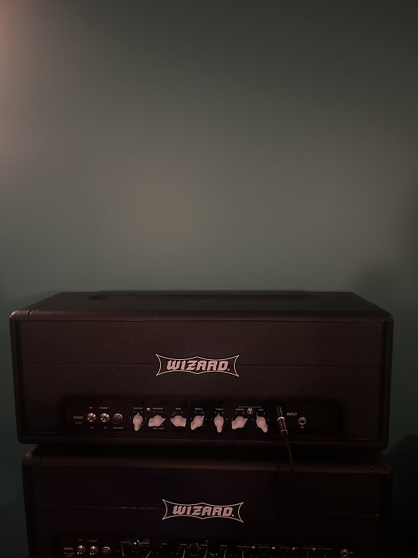 Wizard W800 | Reverb