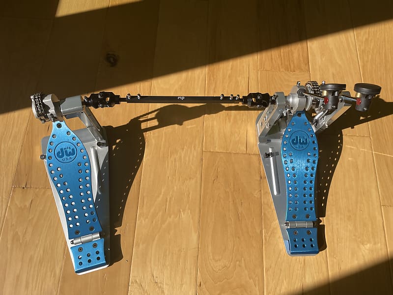 DW Machined Chain Drive Double Bass Pedal 2022 Cobalt Blue | Reverb