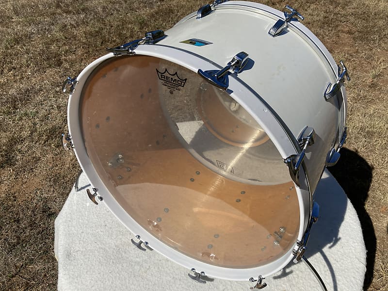1978 Ludwig 6-Ply Virgin 14" x 24" White Cortex Bass Drum | Reverb