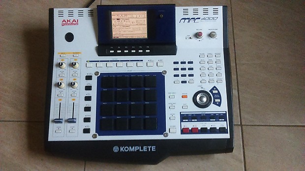 Akai MPC 4000 mid-2000s white | Reverb