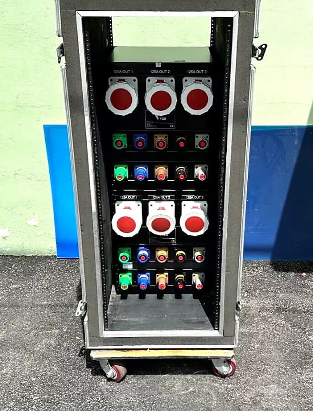 400A Power Distros, P/LOCK, 125A/3 X3 (THRU) W/Rack Mount | Reverb