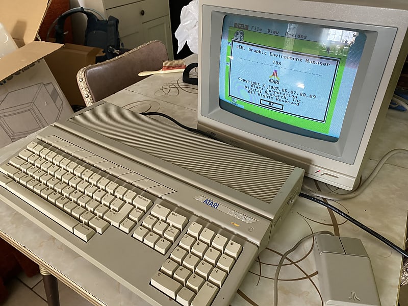 Atari 1040 STE + SC1224 Monitor + STM1 Mouse w/ | Reverb Canada