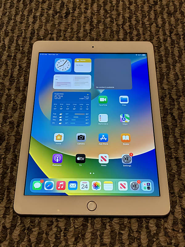 Apple iPad (5th Generation) | Reverb