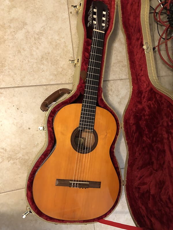 Guild MK IV 1964 Classical pretty nice w HSC | Reverb