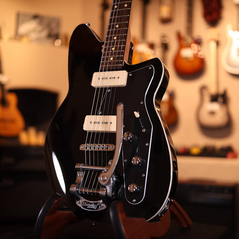 Reverend Jetstream 290 Bigsby Electric Guitar - Midnight | Reverb