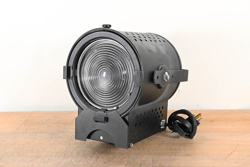 Altman 75Q 1000W 8" Fresnel Stage Light Fixture CG01AUE | Reverb