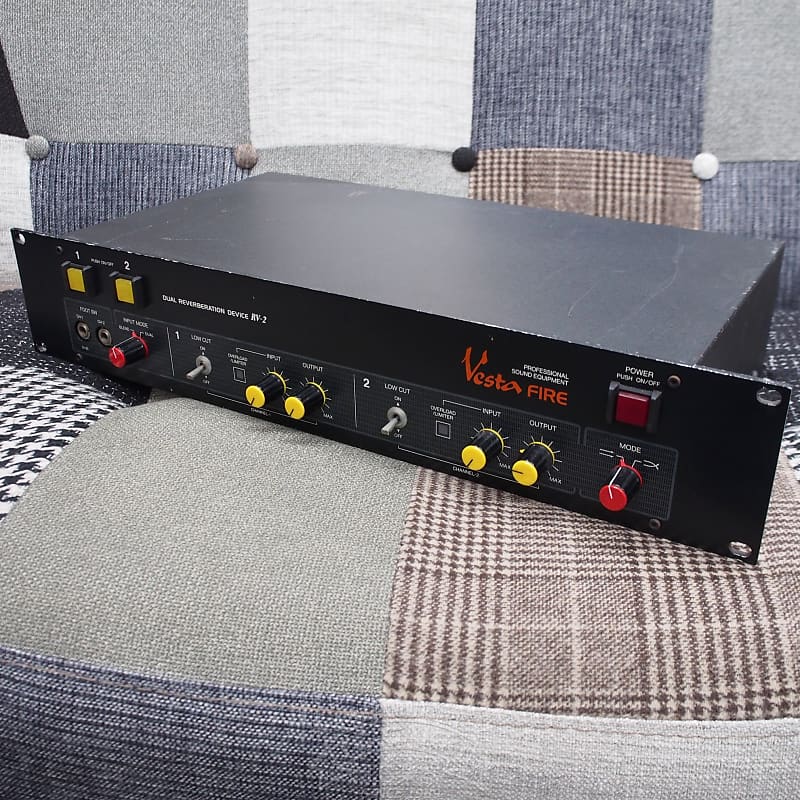 Vesta Fire Rv 2 Dual Reverberation Device | Reverb