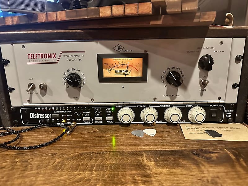 Teletronix LA-2A Leveling Amplifier - Silver w/ brand new | Reverb