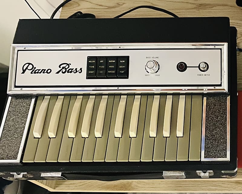 1967 Raven Piano Bass | Reverb