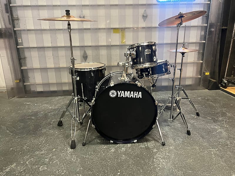 Yamaha Stage Custom 4-Piece Drum Set w/ Hardware & Sabian | Reverb
