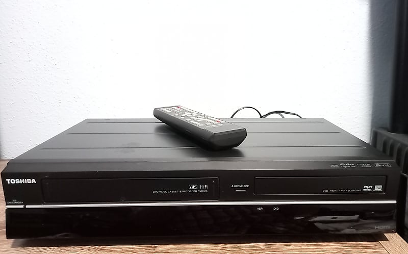 Toshiba DVR620 DVD Recorder/VCR Combo with Remote and manual | Reverb