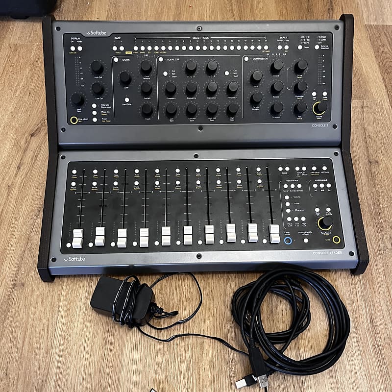 Softube Softube Console 1 + Fader + Stand - Multiple | Reverb