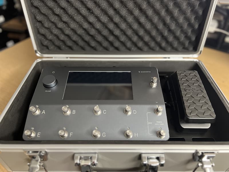 Quad Cortex Bundle (inc. carry case, original PSU and | Reverb