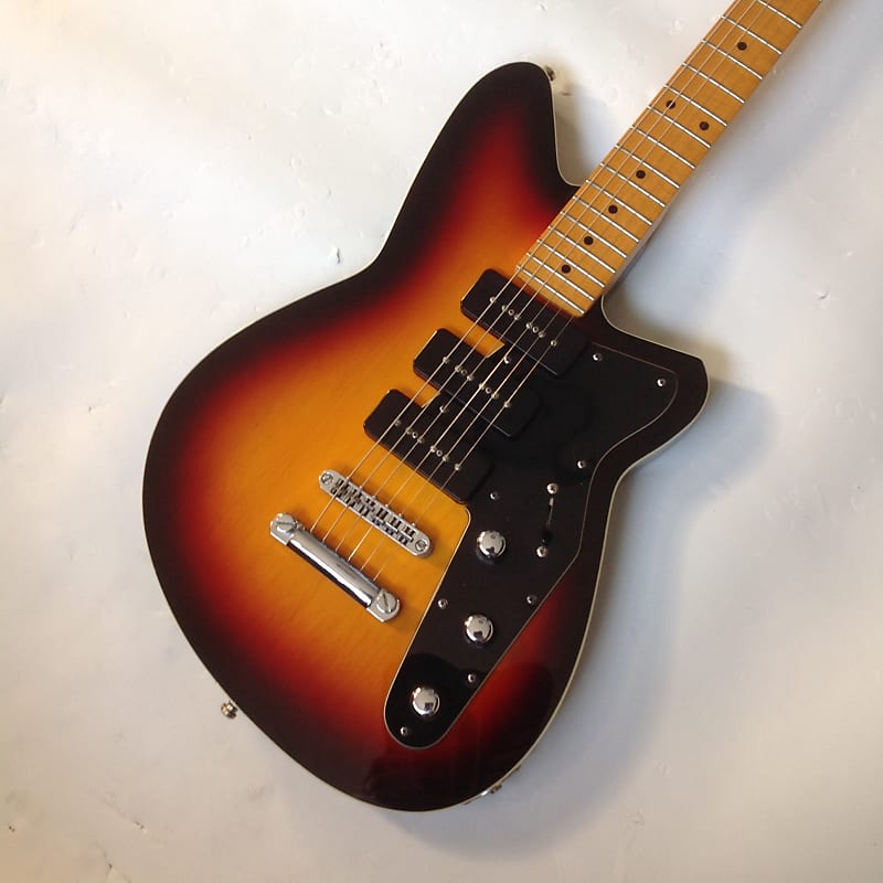 Reverend Jetstream 390 with Maple Fretboard 2010s - 3-Tone | Reverb