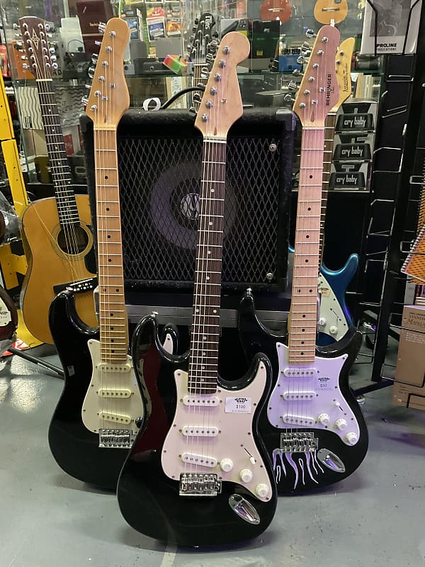 Behringer Stratocaster style x3 | Reverb