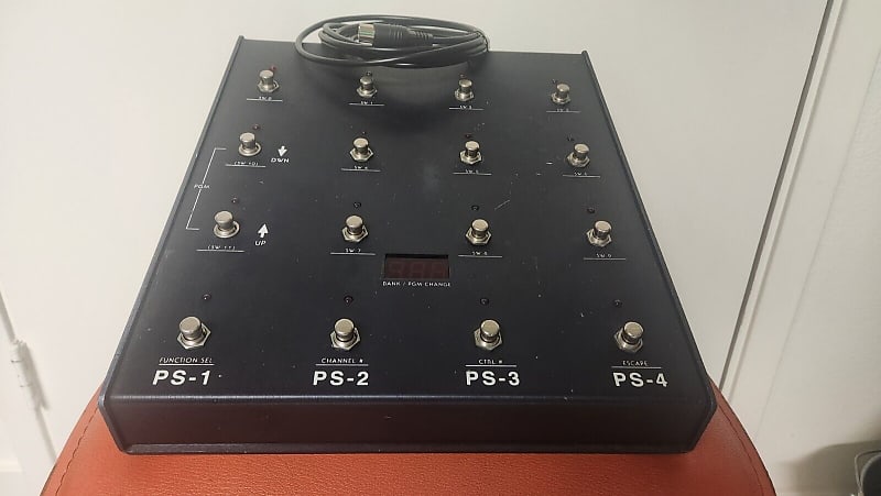 CAE Custom Audio Electronics CS-10 Switcher Foot Pedal Robert | Reverb