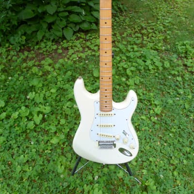 Cort electric guitar strat style white | Reverb